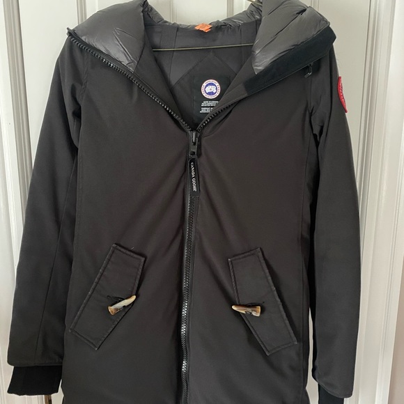 Canada Goose | Jackets & Coats | Womans Canada Goose Winter Down Jacket ...